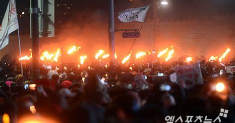 촛불에서 횃불로 포토