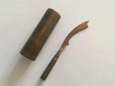 ANCIEN BRIQUET ESSENCE De Poilu En 2 Parties Coupe Papier EUR 9 90