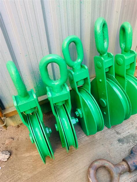 Mild Steel Manila Rope Pulley For Lifting Platform Capacity 10TON At