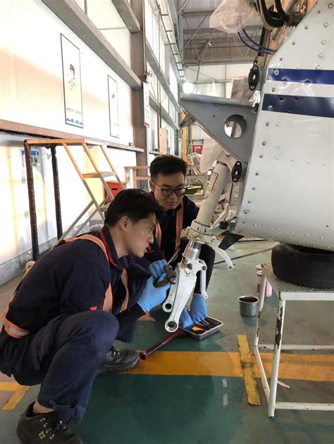 遂宁分院机务部顺利完成B 70J0飞机修复工作 中国民航飞行学院遂宁分院