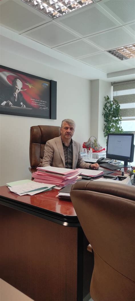Ayhan Mekikli on Twitter Nisan ayının son günü EYT mesaisindeyiz