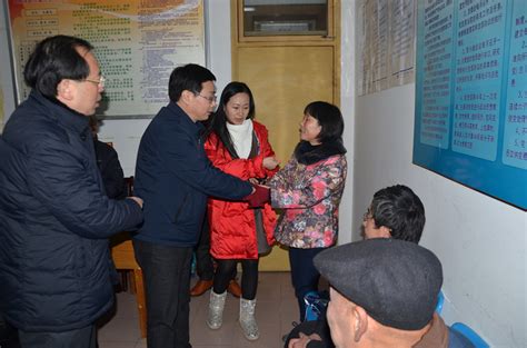 县医院开展慰问文景社区特困群众活动 无为市人民医院