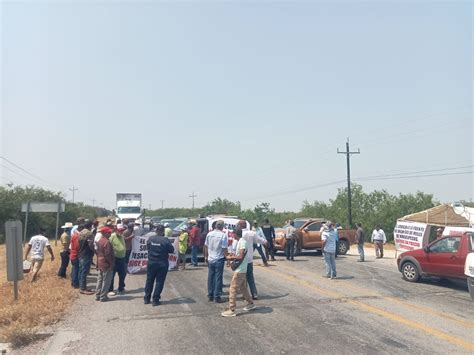 Agricultores Bloquean Tramo De La Carretera San Fernando Victoria N