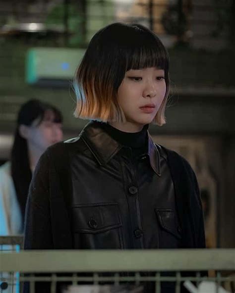 Itaewon Class Episode 9 Yi Seo Tells Sae Ro Yi Shell Quit Danbam If He Dates Soo Ah After