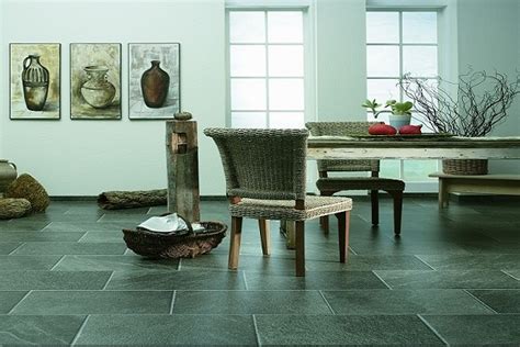 Ламинат под плитку в интерьере