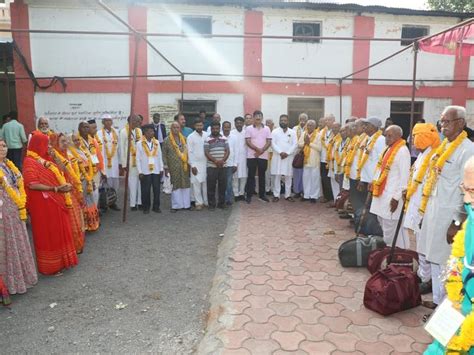 Honored By Many Officials Including The Collector Will Go To Shirdi