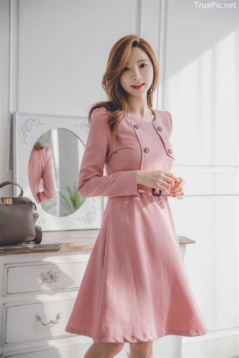 Korean Hot Fashion Model Park Soo Yeon 7 Outfit Sets For A Week