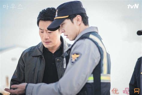 19禁韩剧《mouse》惊悚剧情引发热议 李升基首次挑战限制级电视剧
