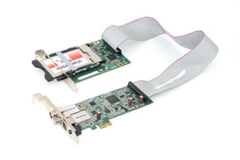 Первый взгляд на ТВ тюнер AVerTV DVB S Trinity