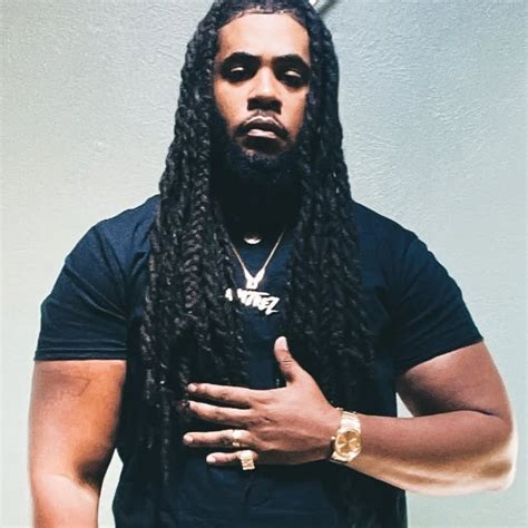 Montrez Dmontrez • Threads Say More