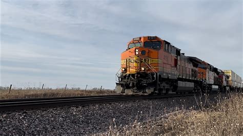 Mph Z Train Ft Bnsf Warbonnet Bnsf Transcon Emporia Sub Youtube