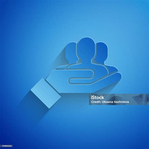 파란색 배경에 격리된 프로젝트 팀 기본 아이콘을 잘라냅니다 비즈니스 분석 및 계획 컨설팅 팀 워크 프로젝트 관리 종이 아트 스타일입니다 벡터 일러스트레이션 개념에 대한 스톡