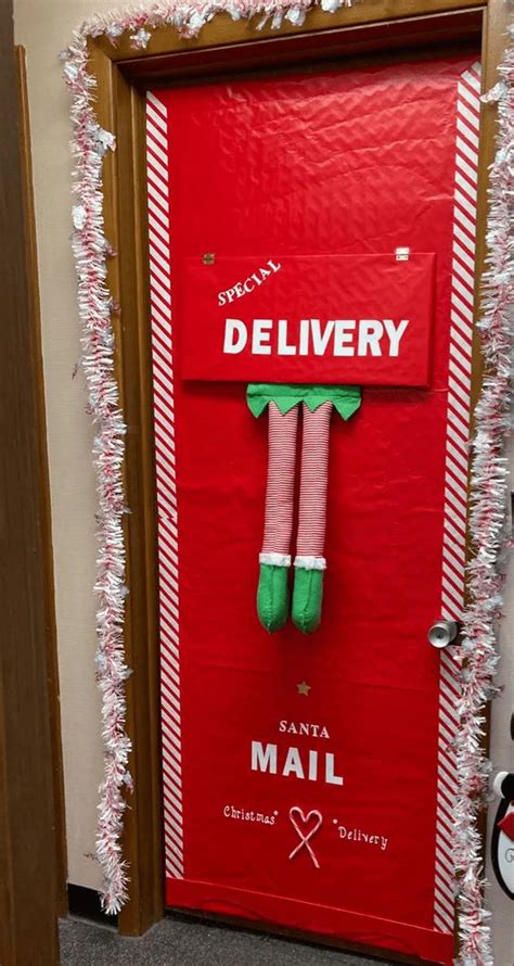 23 Hilarious Office Christmas Door Decorating Contest Ideas That Will