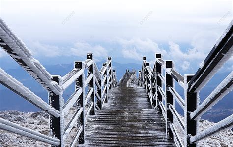 Background Tangga Ke Langit Tengara Pariwisata Salju Latar Belakang