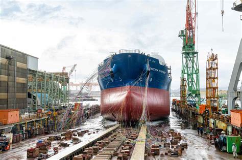 2023年9月14日木 N 2113番船の命名・進水式が長崎工場で行われました｜ニュースリリース｜福岡造船株式会社