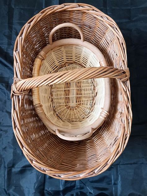 Groser Korb Kleiner Korb In Berlin Neukölln Kleinanzeigende