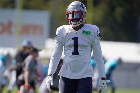 Patriots Wr Devante Back At Practice Two Weeks After Knee Injury Vs