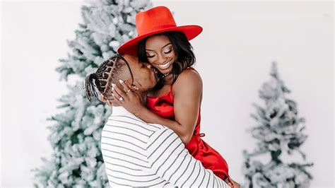 6 Celebrity Christmas Trees That Will Put You In A Festive Mood Essence
