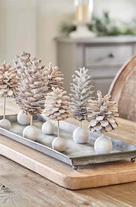 40 Budget Friendly Christmas Centerpieces