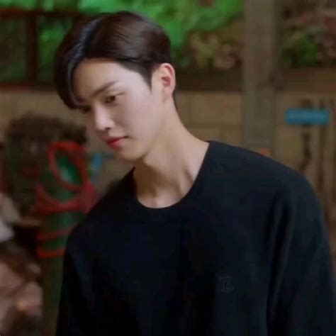 Pin De J ē R R ¥ ™∆ Em ⇢ ˗ˏˋ K Dramas ࿐ྂ Filmes De Romance Fotos De