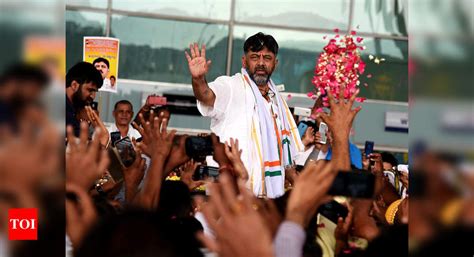 Dk Shivakumar Accorded Tumultuous Welcome By Supporters In Bengaluru