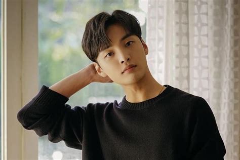 Kim Min Jae Announces Enlistment Date Soompi