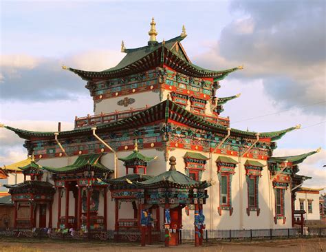 Thứ Trưởng Bộ Nội Vụ Vũ Chiến Thắng Chào Thăm Và Làm Việc Với Đức Lạt Ma Damba Ayusheev Chủ