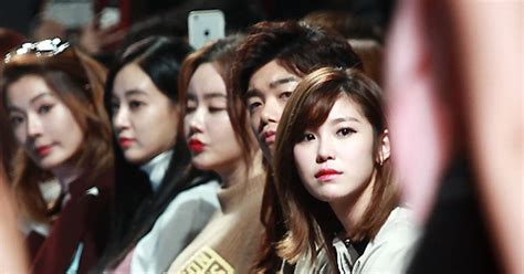[포토엔]시크릿 전효성 패션쇼장에서 빛나는 미모