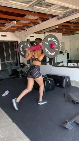 Victoria Justice Workout Of The Day
