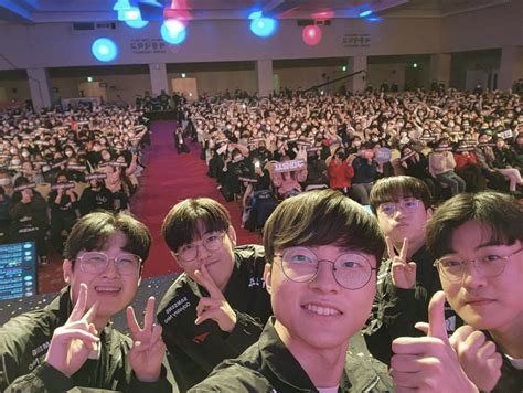 듕차 On Twitter 과몰입하지 말자고 생각했는데…얘네가 먼저 ㅜㅜㅜㅜㅜㅜㅜ