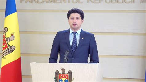 RLIVE Briefing de presă susținut de către deputatul PAS Radu Marian