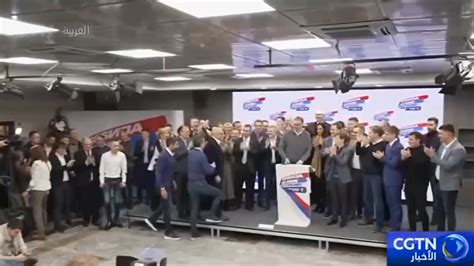 الرئيس فوتشيتش يعلن فوز حزبه في الانتخابات وائتلاف المعارضة يتهم الحزب