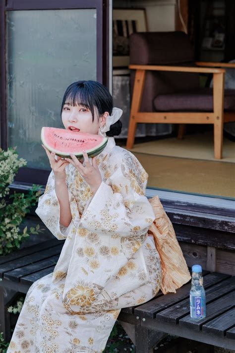 だはら photo on Twitter 白石乃愛 shiraishinoa さん 夏と言えばスイカだよね ポートレート portrait シェリモ撮影会