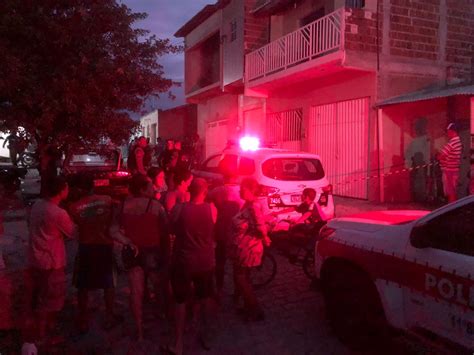 Homem é Assassinado A Tiros E Outro Fica Baleado Em Sumé Vitrine Do