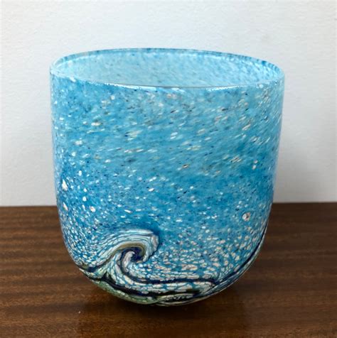 Beautiful Art Glass Vase Moonee Ponds Antiques