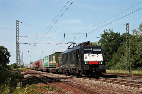 SBB Cargo ES F Am Mit Einem KLV Bei Der Durchfahrt Von Den