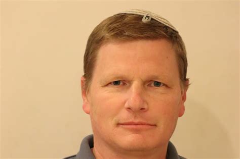 כך חזר בחור הישיבה לשגרה כל מה שרציתם לדעת על טרשת נפוצה חרדים10