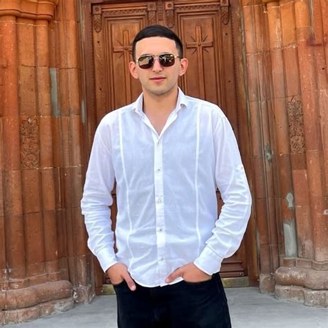 Hamo Varosyan Hamo Varosyan Threads Say More