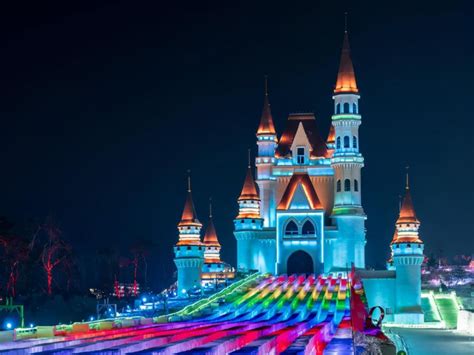 장춘 동북인바이 드라이빙캠프 동북설국 운전연습and장춘얼음조각전시and천정산 스키체험 [장춘5박6일] Kkday