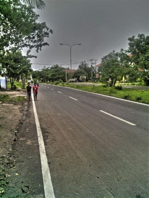 Sepanjang Jalan Kenangan Jalan Kenangan