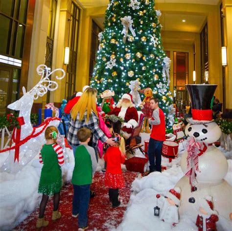 Santa Extravaganza At The Lazarus Building Will Transport You Back To