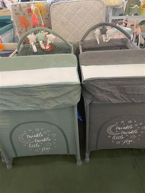 ახალგაზრდა დედები Added A New Photo ახალგაზრდა დედები