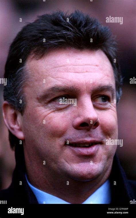 Sport Football Head Head Shot David Oleary Hi Res Stock Photography And Images Alamy