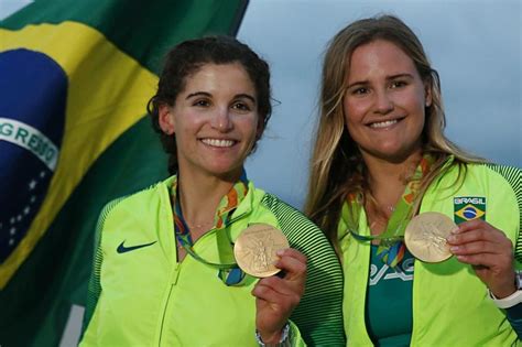 Martine E Kahena Conquistam O Ouro E Salvam Vela Brasileira