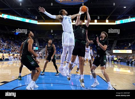 Sacramento State Center Callum Mcrae 25 Grabs A Rebound Next To Ucla