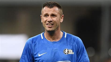Cassano Tapiro Doro Per Le Frasi Contro Leao Anche Conceicao Si