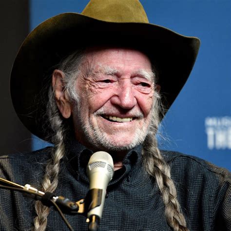 How Old Is Willie Nelson Willie Nelson Facts Country Singers Age