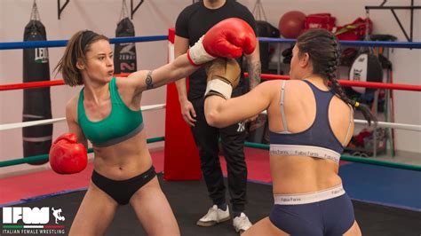 Bx011 Ambra Vs Sabrina Boxe Italian Female Wrestling