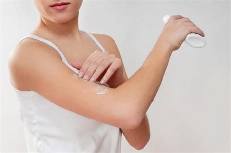 Atopowe zapalenie skóry przyczyny objawy i leczenie PoradyFIT