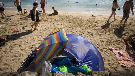 Hawaii Offers Homeless Population A New Home Anywhere But Hawaii
